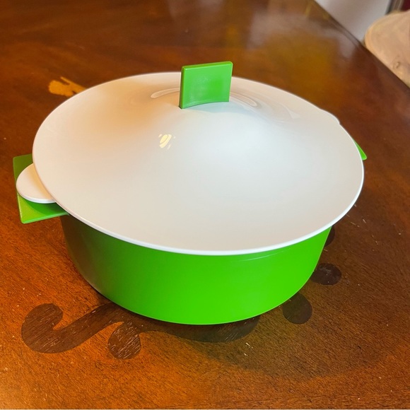 Tupperware | Kitchen | Tupperware Tortilla Keeper | Poshmark